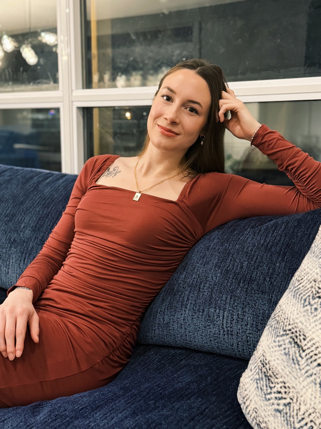 Secondhand Sisters: Sophie Dresses Up With Beni - Bluedot Living